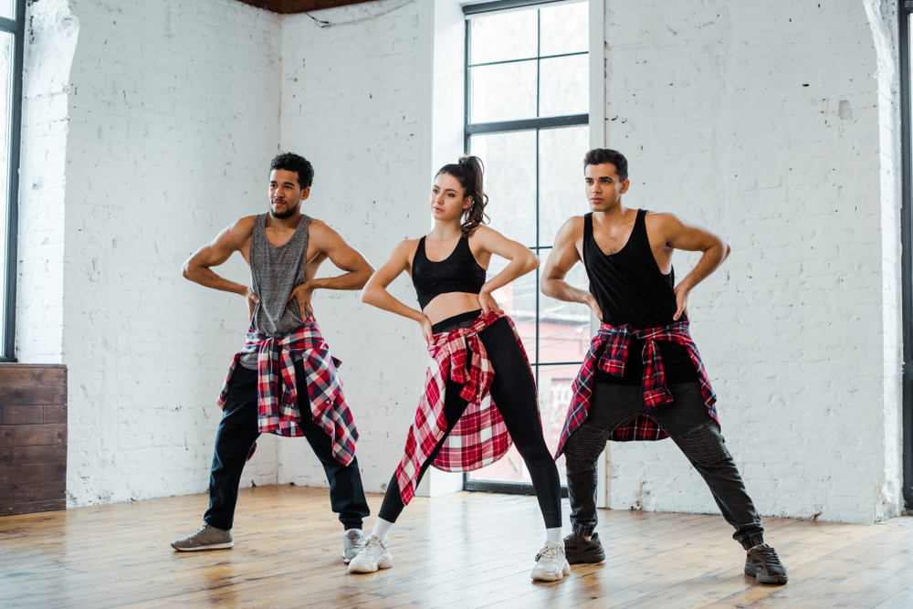 Street Jazz Kursu Dans Akademi – Broadway’in Ruhunu Yansıt!